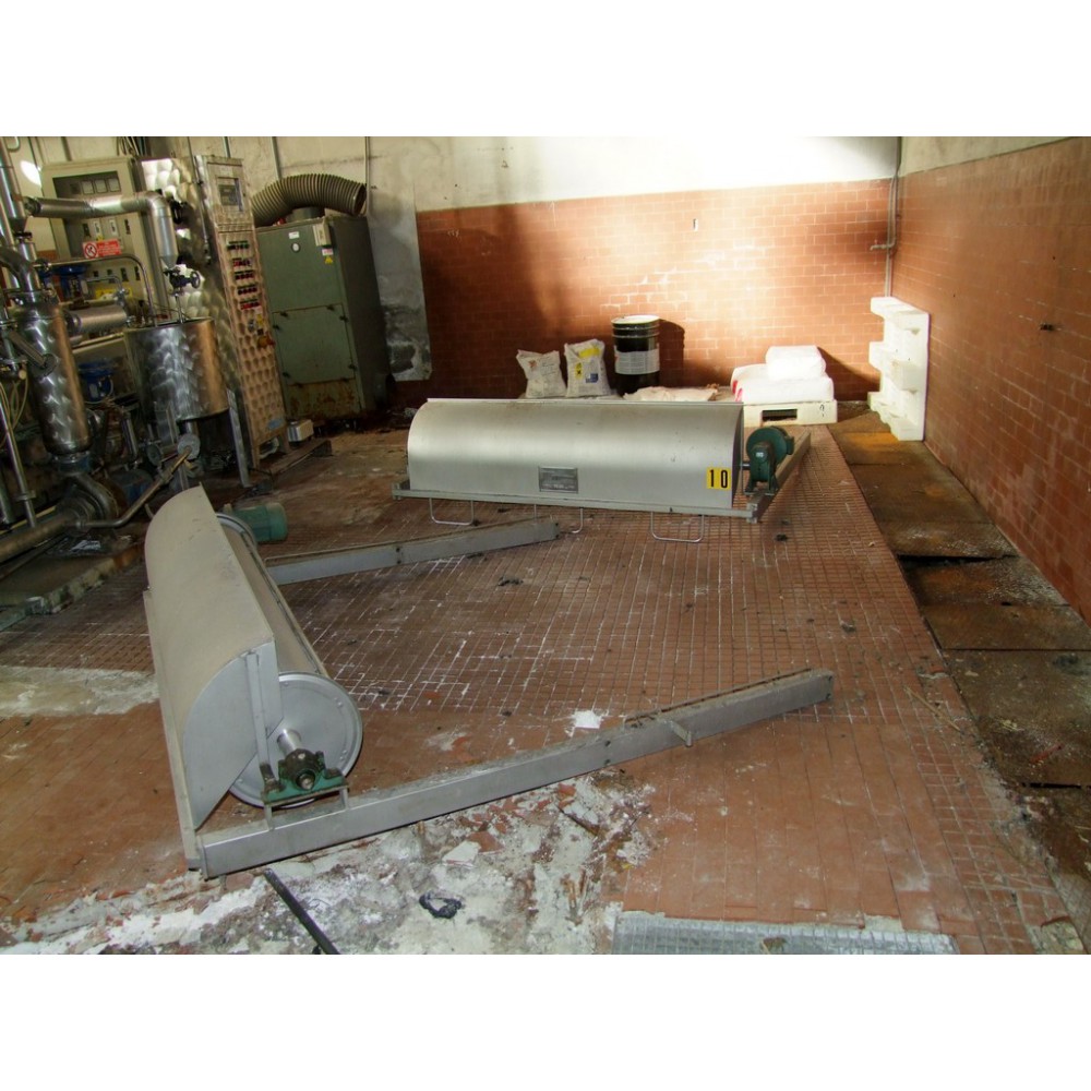 Minox overflow dyeing machines for rope fabrics